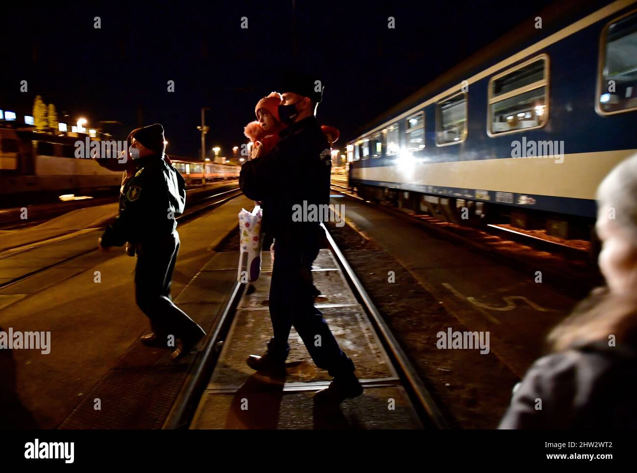 Zahony, Hungary. 03rd Mar, 2022. Refugees from Ukraine arrive by train ...