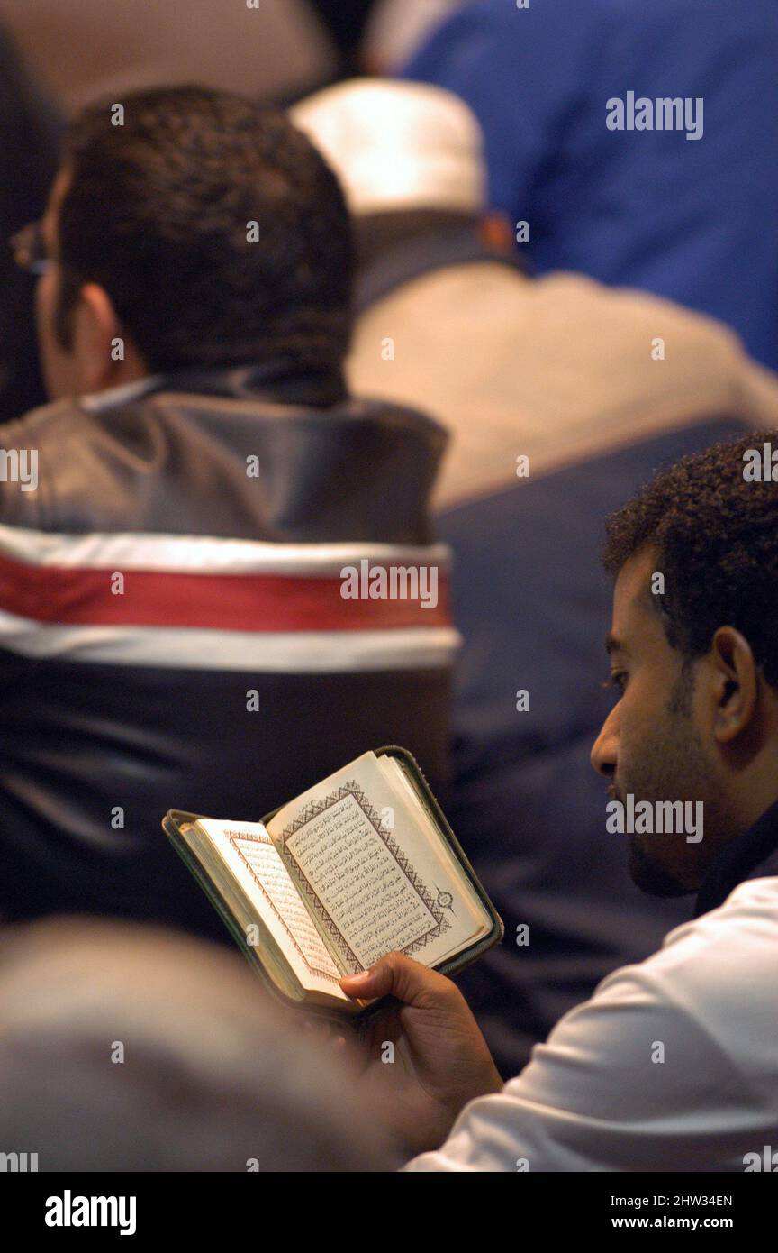 Rome, Italy 05/10/2005: Al Huda Islamic Mosque during the month of ...