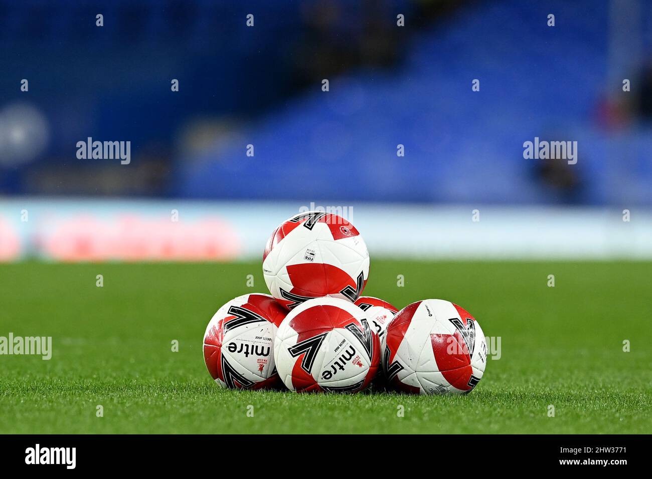 Mitre FA Cup Balls ready for the pre-match warm-up Stock Photo - Alamy