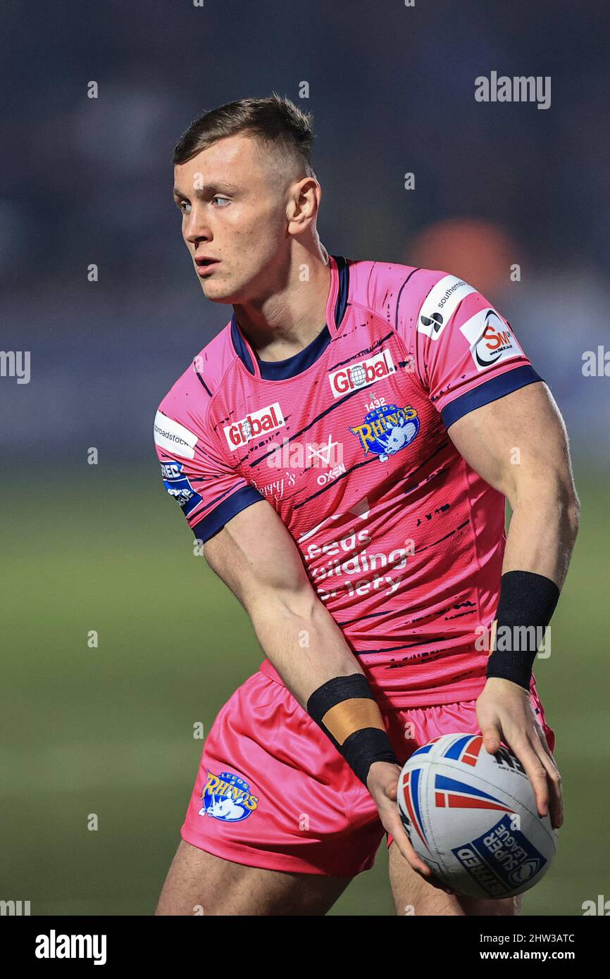 Harry Newman of Leeds Rhinos during pre-game warm up Stock Photo - Alamy