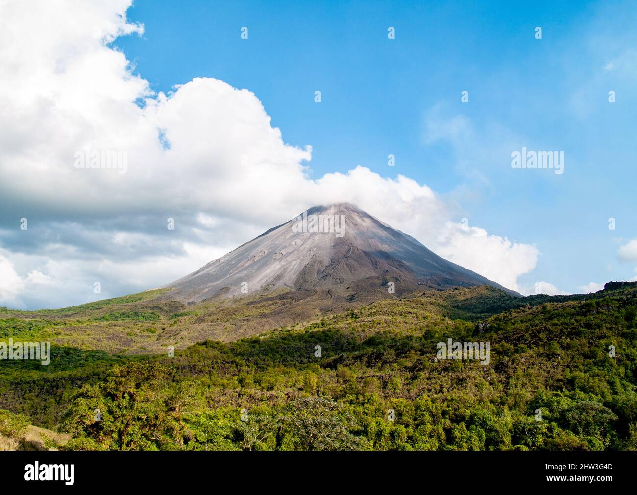 MOunt Arenal Costa Rica Stock Photo - Alamy