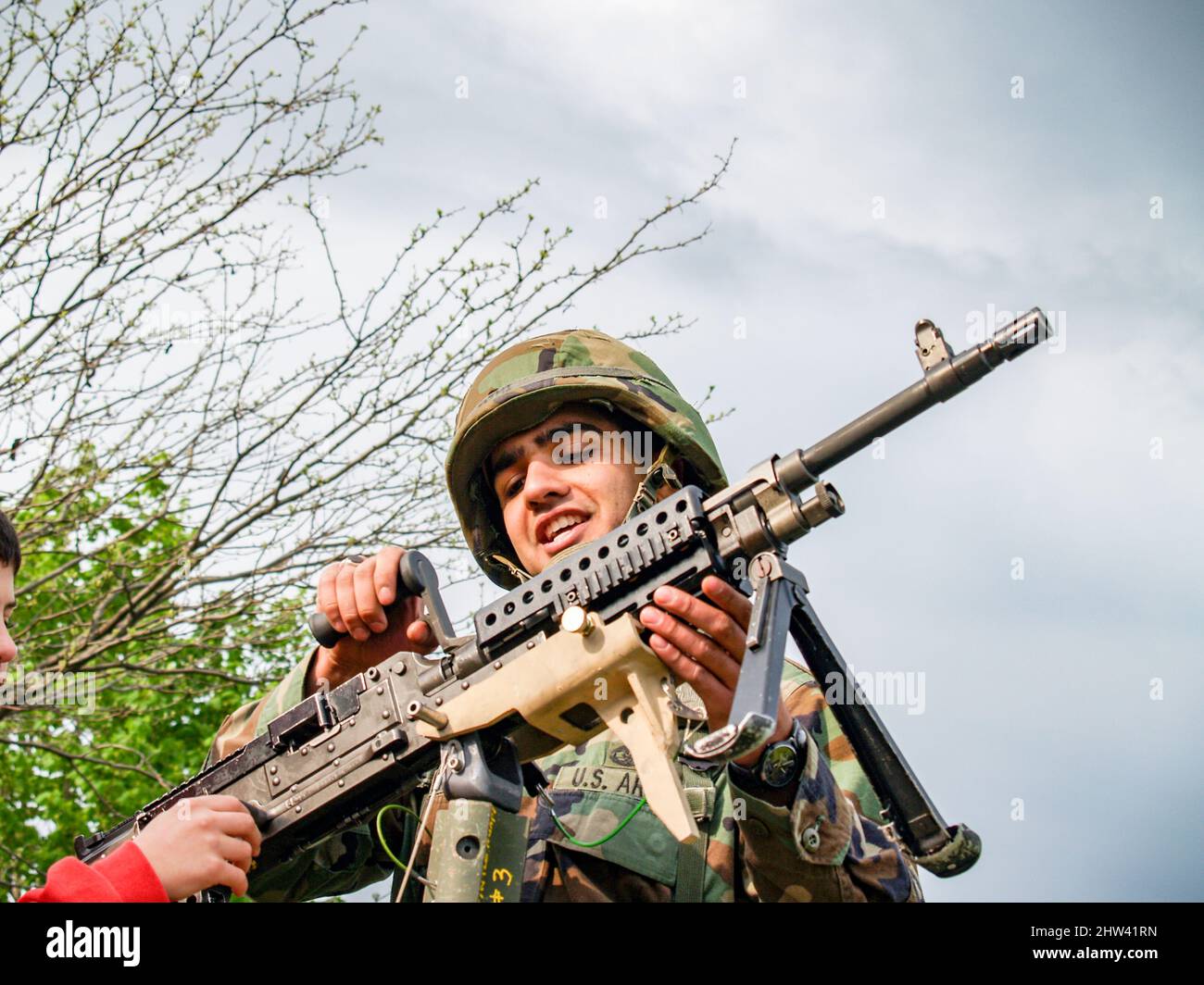 Military Light Machine Guns