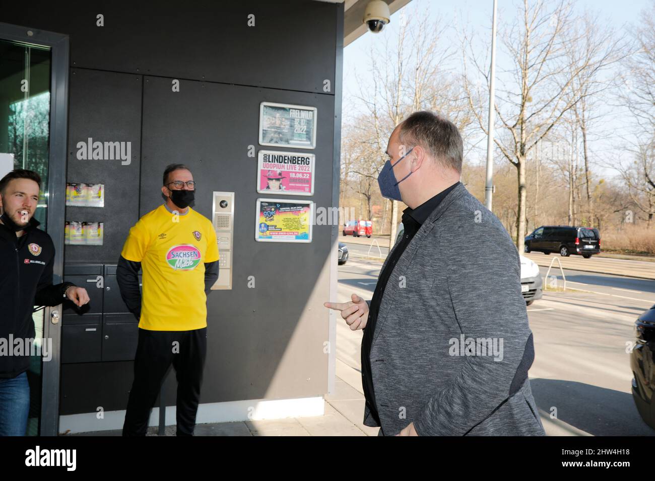Oberbürgermeister Dirk Hilbert bei der Hans-Jürgen „Dixie“ Dörner ...