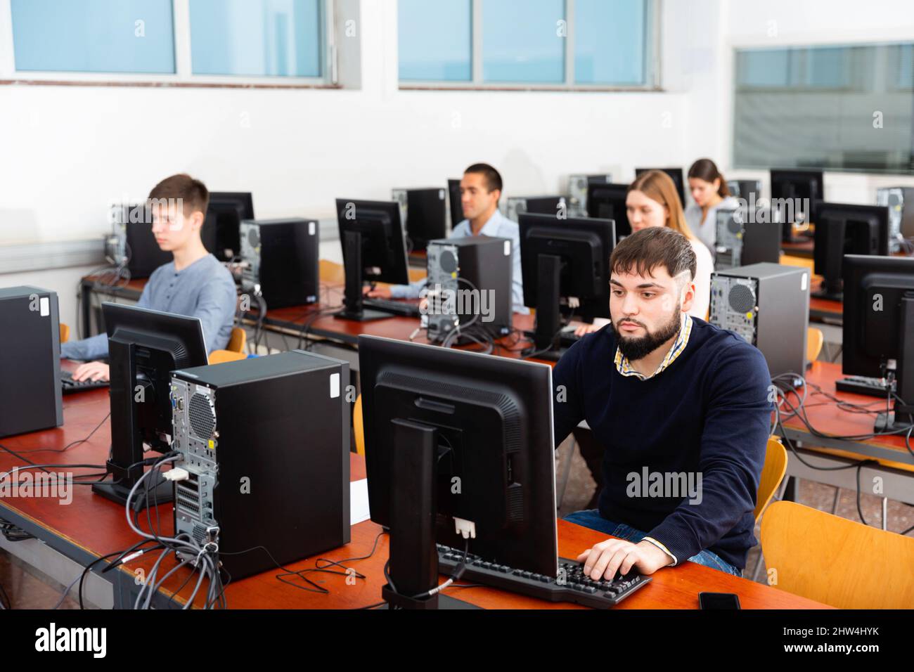 Adults in classroom hi-res stock photography and images - Alamy