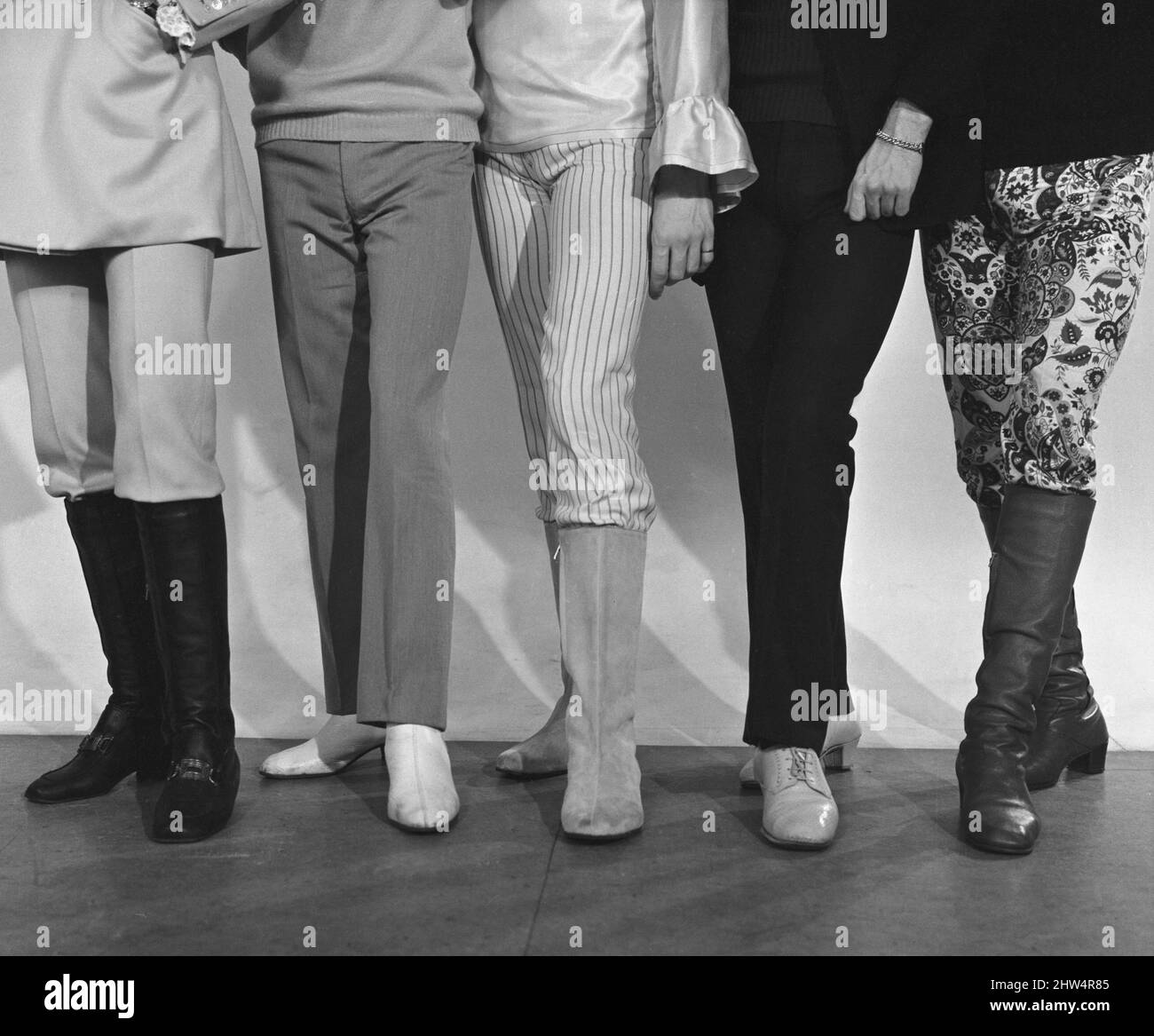 Pop Group ' The Move ' posing for a fashion shoot. 1st December 1967 ...