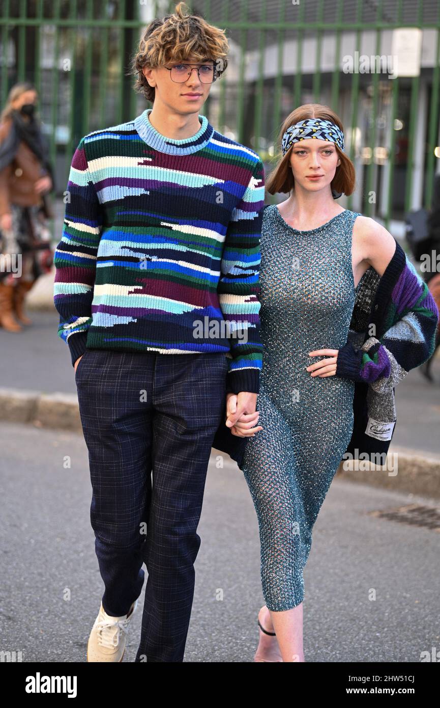 Larsen Thompson and Gavin Casalegno Stock Photo - Alamy