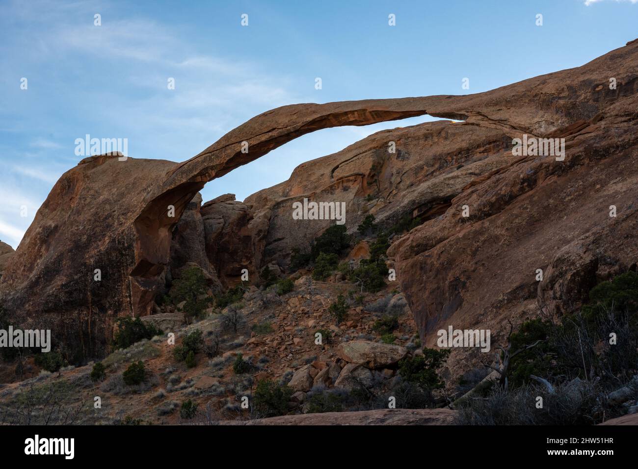 Arch in shadow hi-res stock photography and images - Alamy