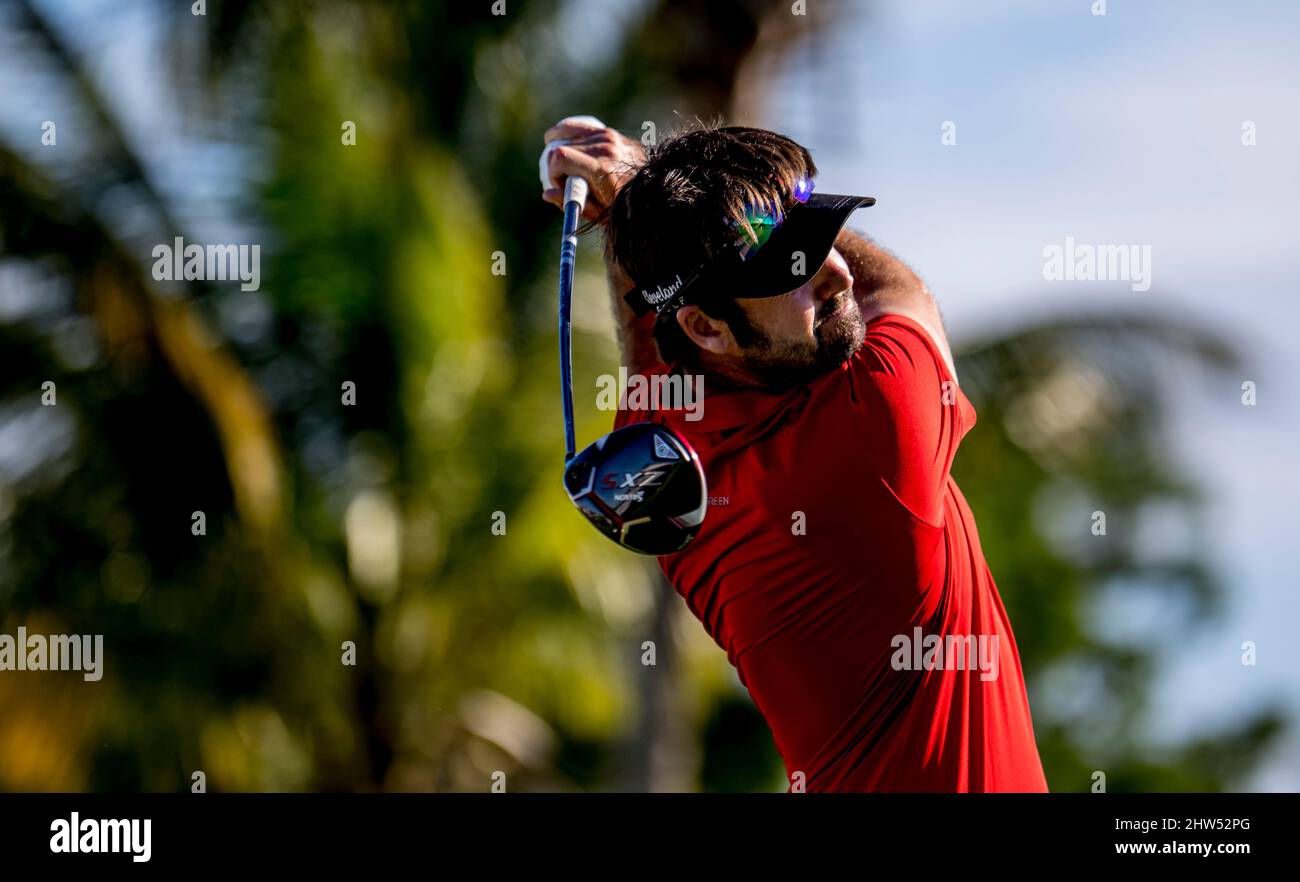 Rio Grande, Puerto Rico, USA. 3rd Mar, 2022. Brett Drewitt tees off ...