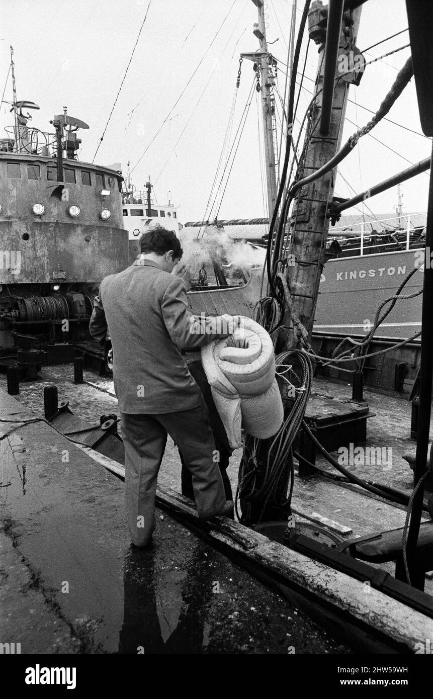 General scene of the fishing industry in Hull. Taken around the time of ...