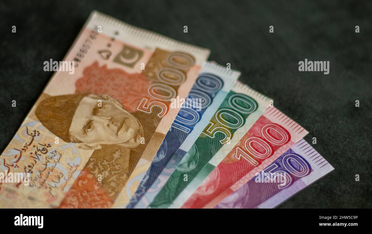 Pakistan 50 rupee note hi-res stock photography and images - Alamy