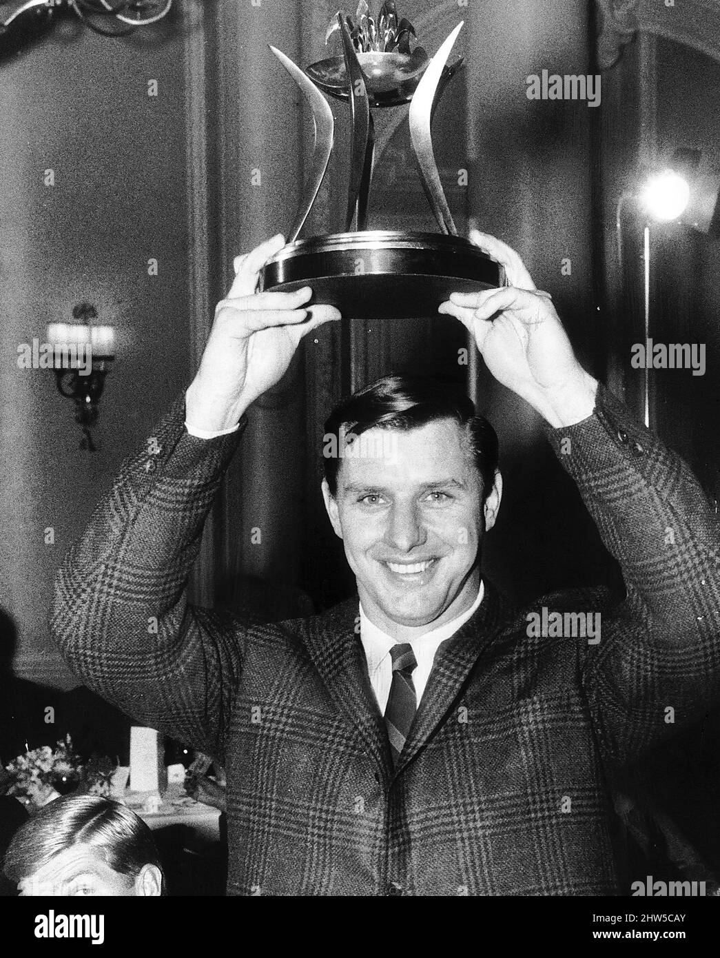 Al Oerter USA Discus Thrower, 4 time Olympic Gold Medalist, pictured at ...