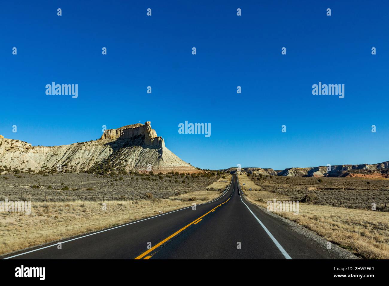 United States, Utah, Escalante, Empty highway in desert Stock Photo - Alamy