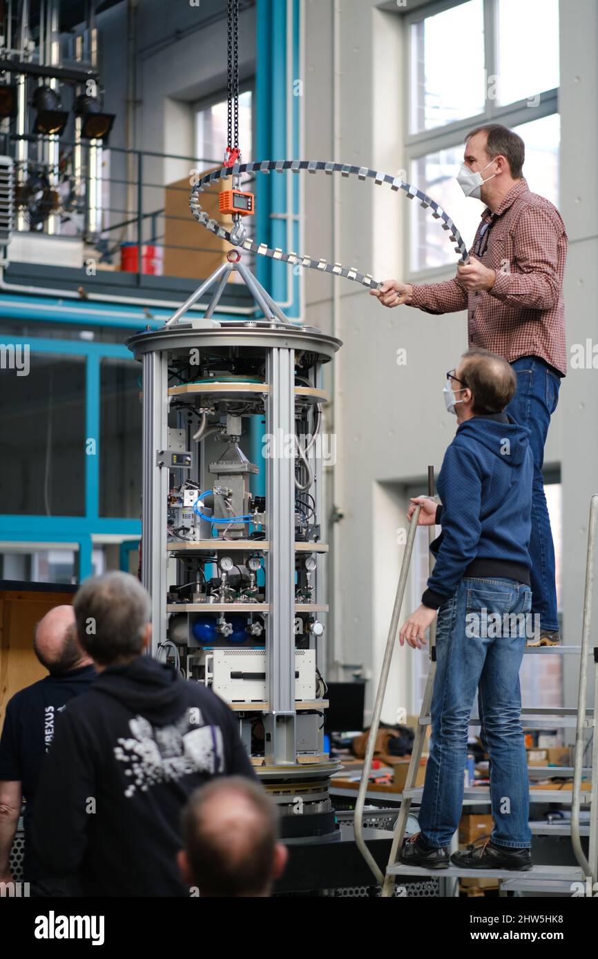 Microgravity drop tower hi-res stock photography and images - Alamy