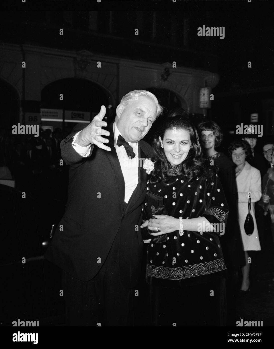 Film Premiere of "Thoroughly Modern Millie". Lord and Lady Boothby ...