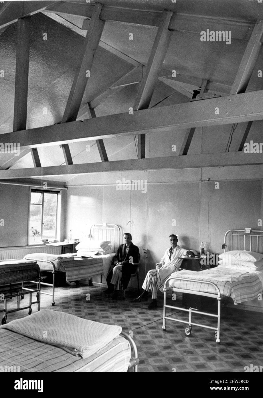 1960s hospital building hi-res stock photography and images - Alamy