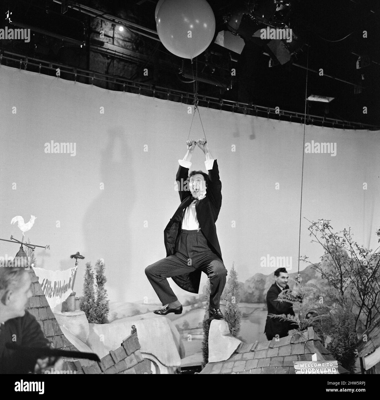 Ken dodd and the diddy men Black and White Stock Photos & Images - Alamy