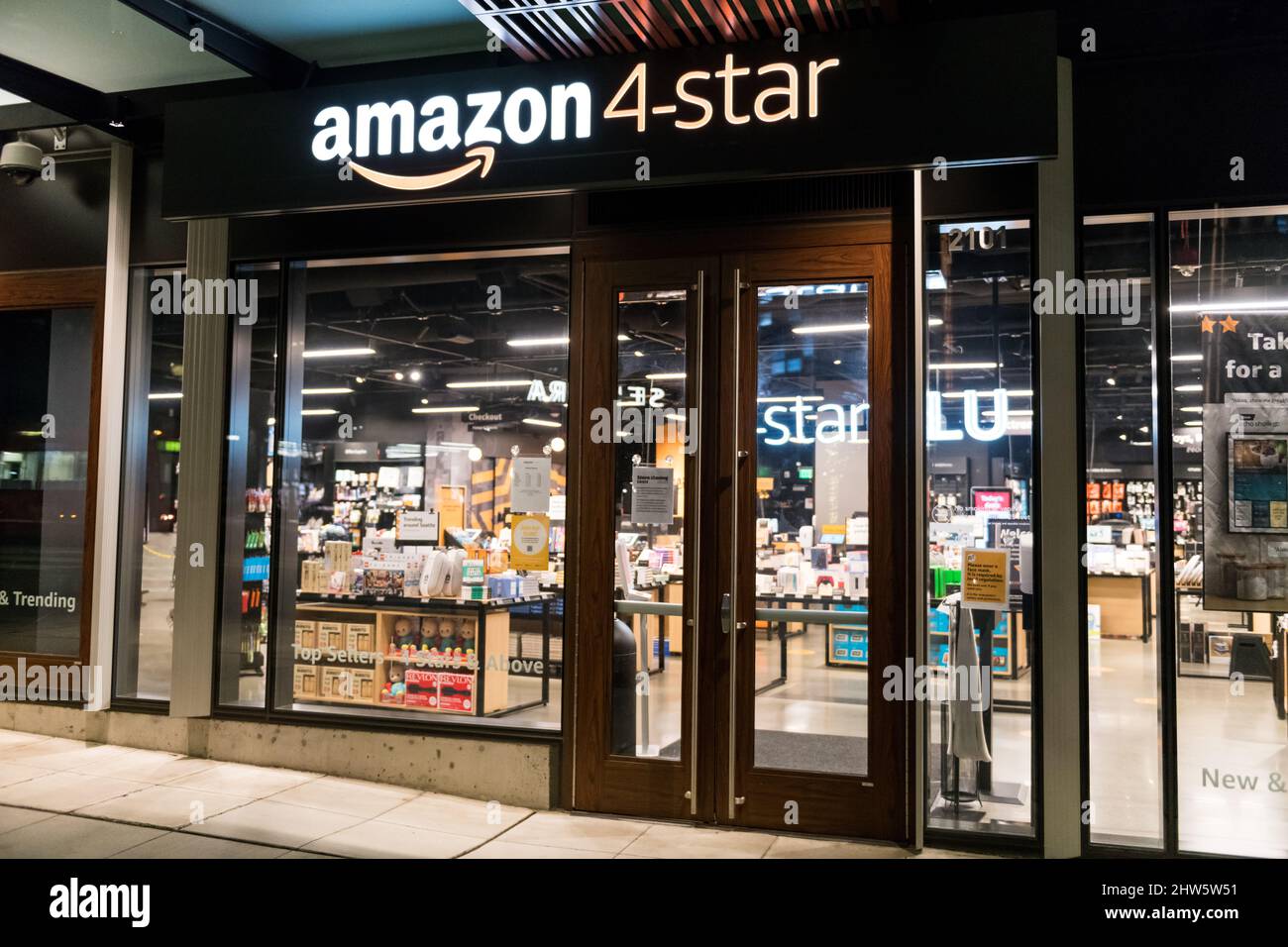 Seattle, USA. 3rd Mar, 2022. Closing of the original Amazon 4-Star store in South Lake Union by ...