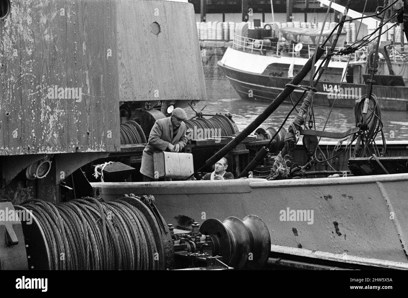 Trawler sinking Black and White Stock Photos & Images - Alamy