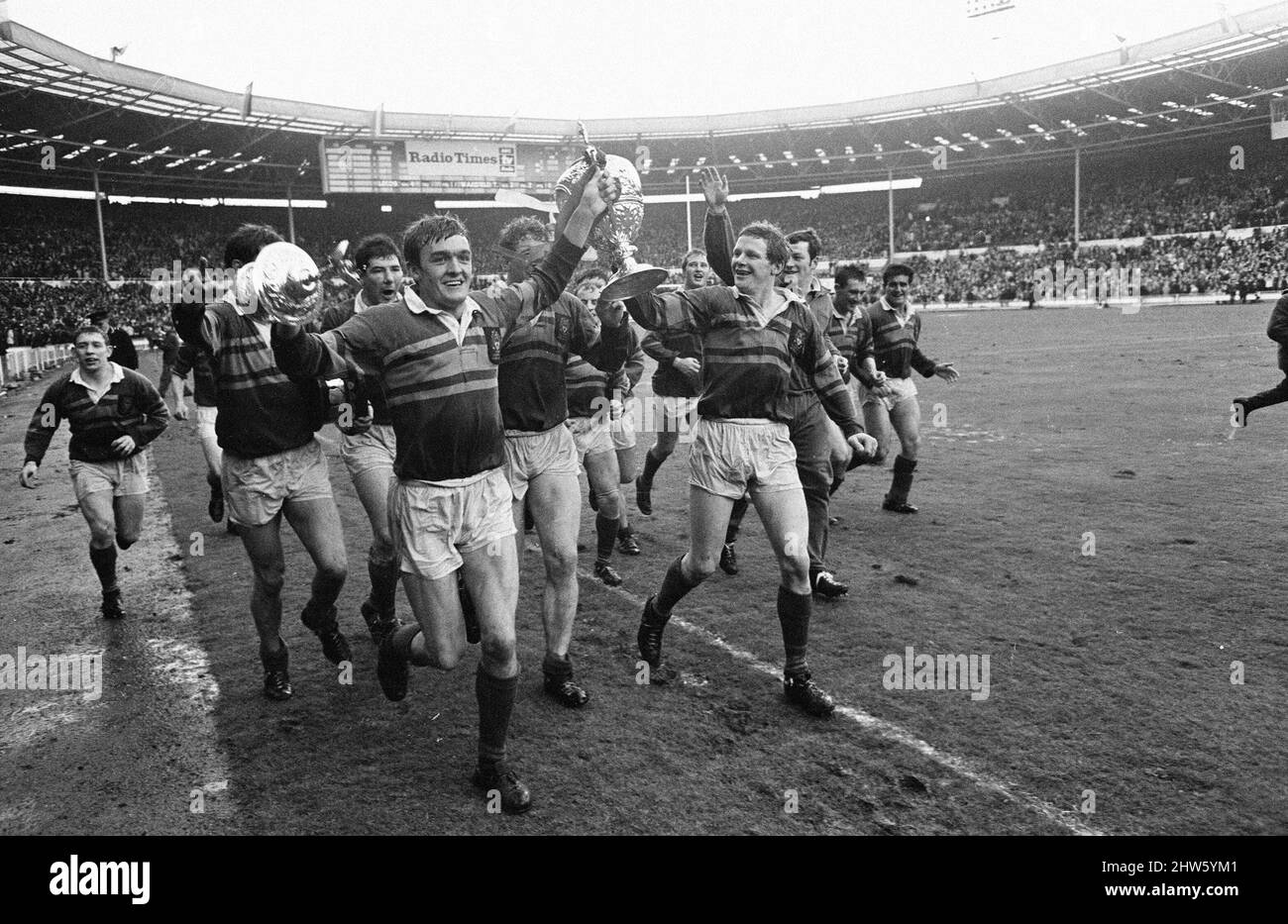 1968 challenge cup wembley hi-res stock photography and images - Alamy