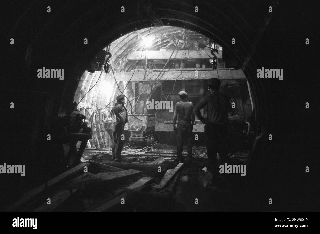 Construction of the Victoria Line under the streets of London 29th ...
