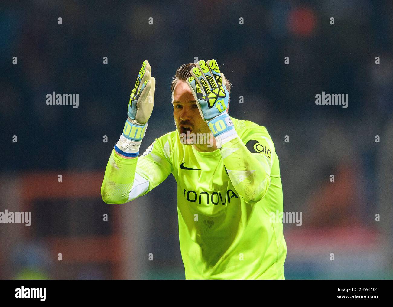 goalwart Manuel RIEMANN (BO) disappointed. Soccer DFB Pokal quarter ...