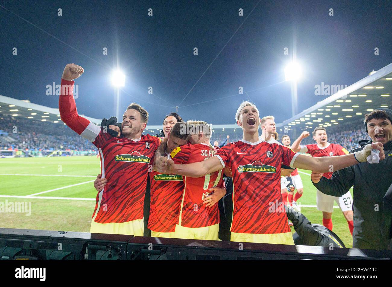 final jubilation FR, left to right Christian GUENTER (GÃ nter, FR), Roland SALLAI (FR), Lukas ...