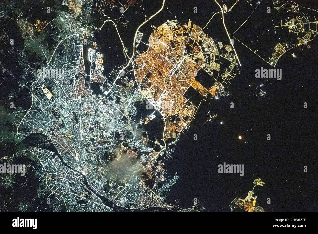 Earth Atmosphere. 26th Jan, 2022. The city lights of Cairo and New Cairo City in Egyptare ...