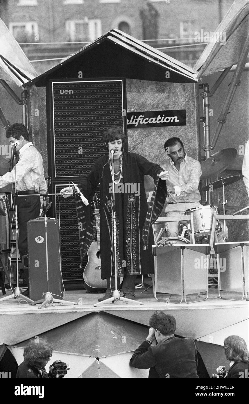 Donovan performing on stage at the 1967 National Jazz and Blues ...