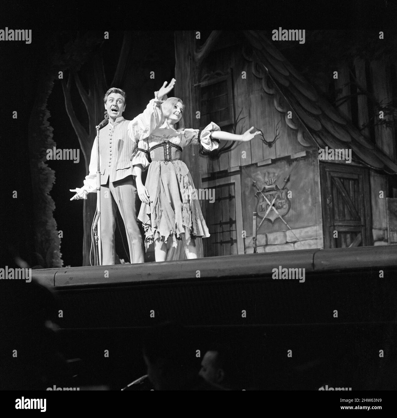 Cinderella rehearsals at the Manchester Palace Theatre. Des O'Connor as ...