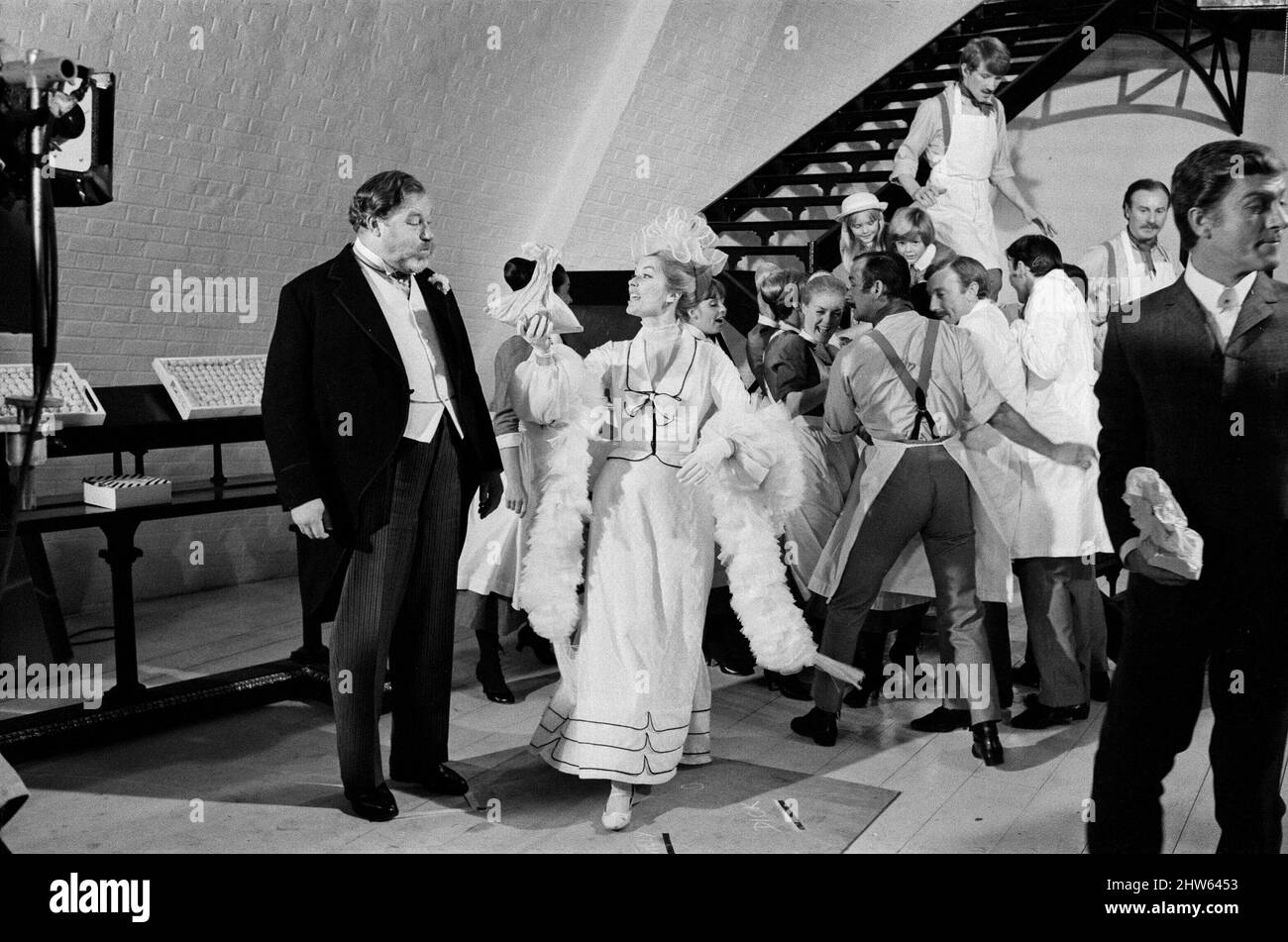 Dick Van Dyke (far right), Sally Ann Howes (centre), and James ...
