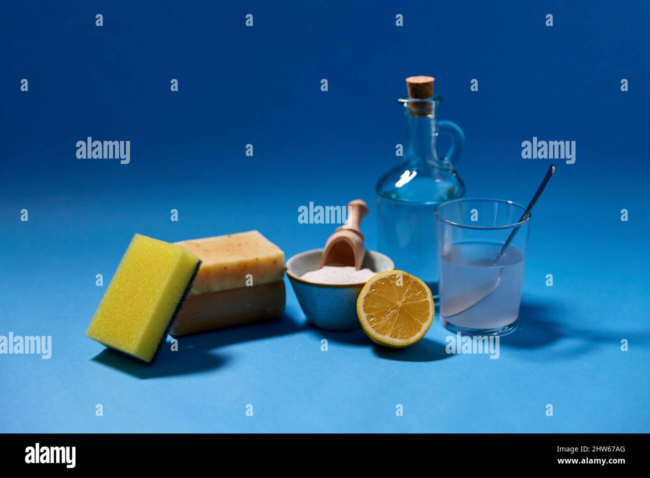washing soda, lemon, sponge, soap and vinegar Stock Photo - Alamy