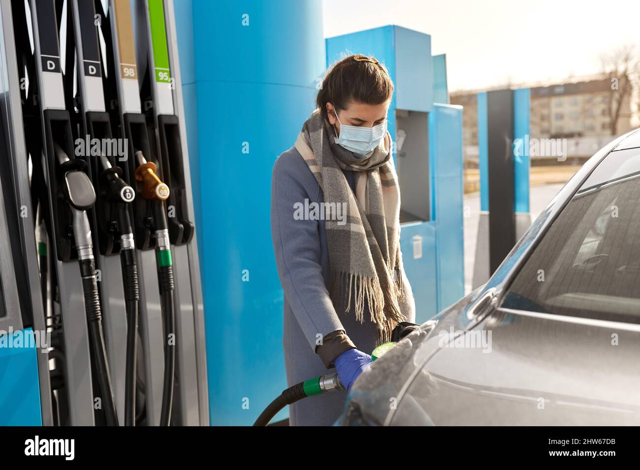Woman gas mask hi-res stock photography and images - Alamy