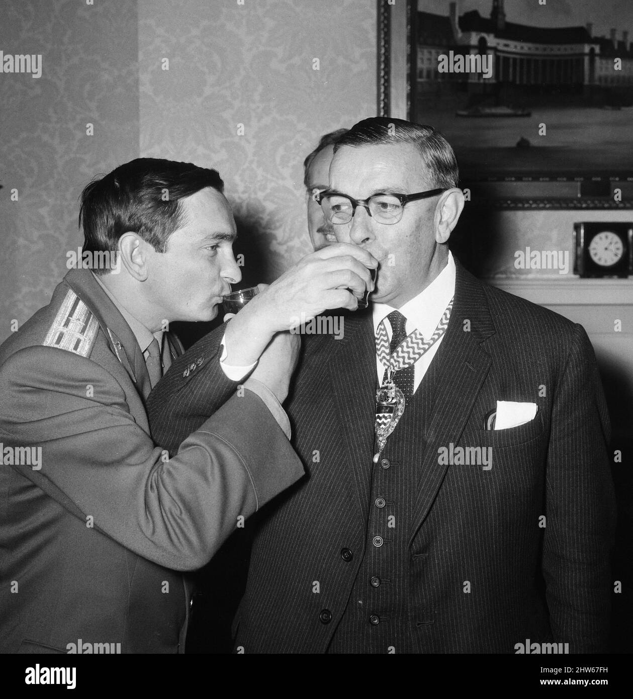1967 london party hi-res stock photography and images - Alamy