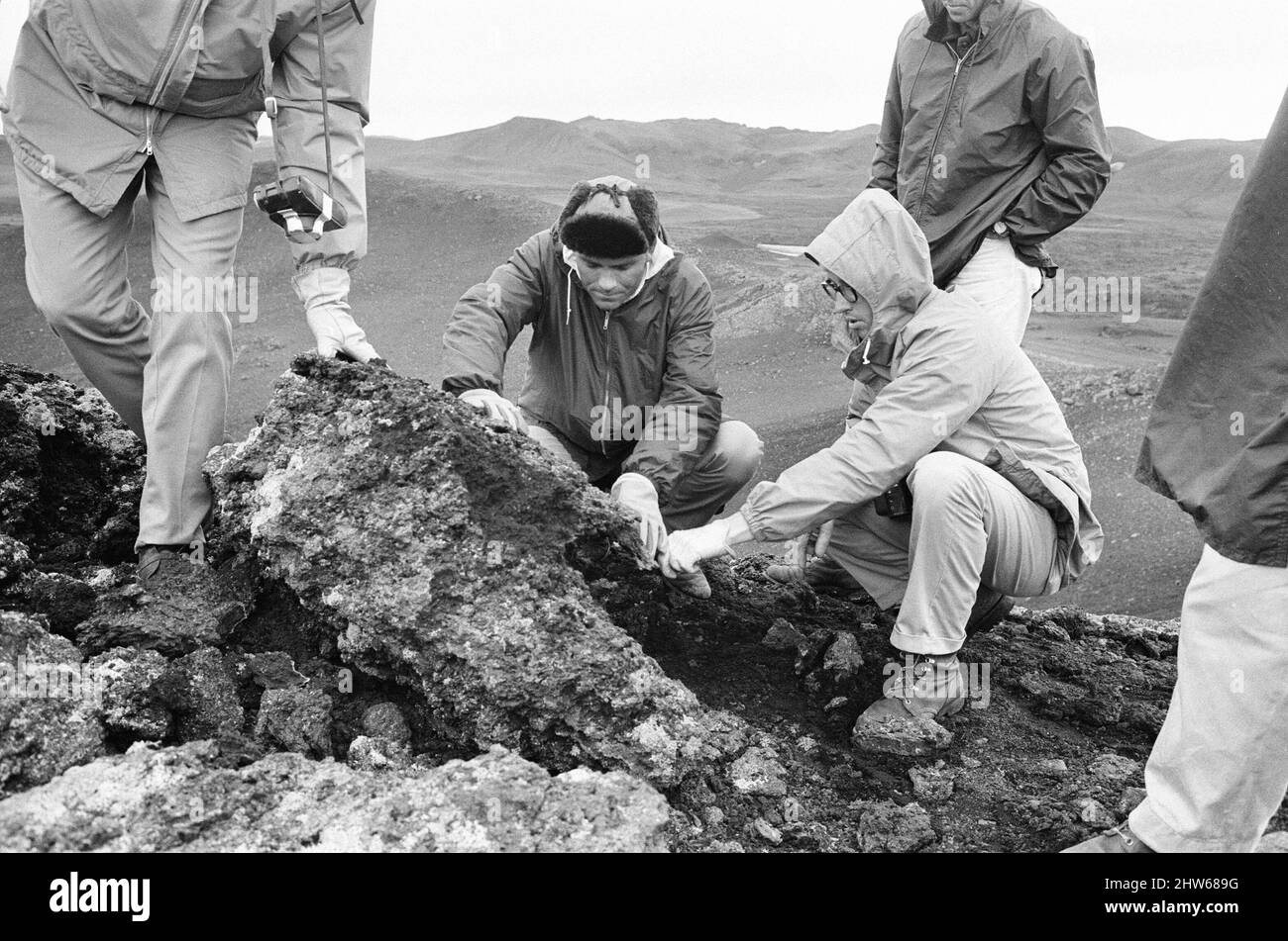 21 NASA Astronauts have just spend a week in Iceland, making a study of ...