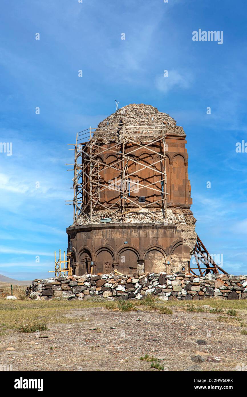 Church ruins ani people hi-res stock photography and images - Alamy