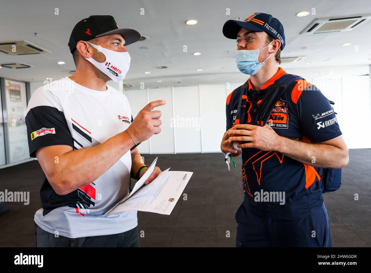 Desert hero racing hi-res stock photography and images - Alamy