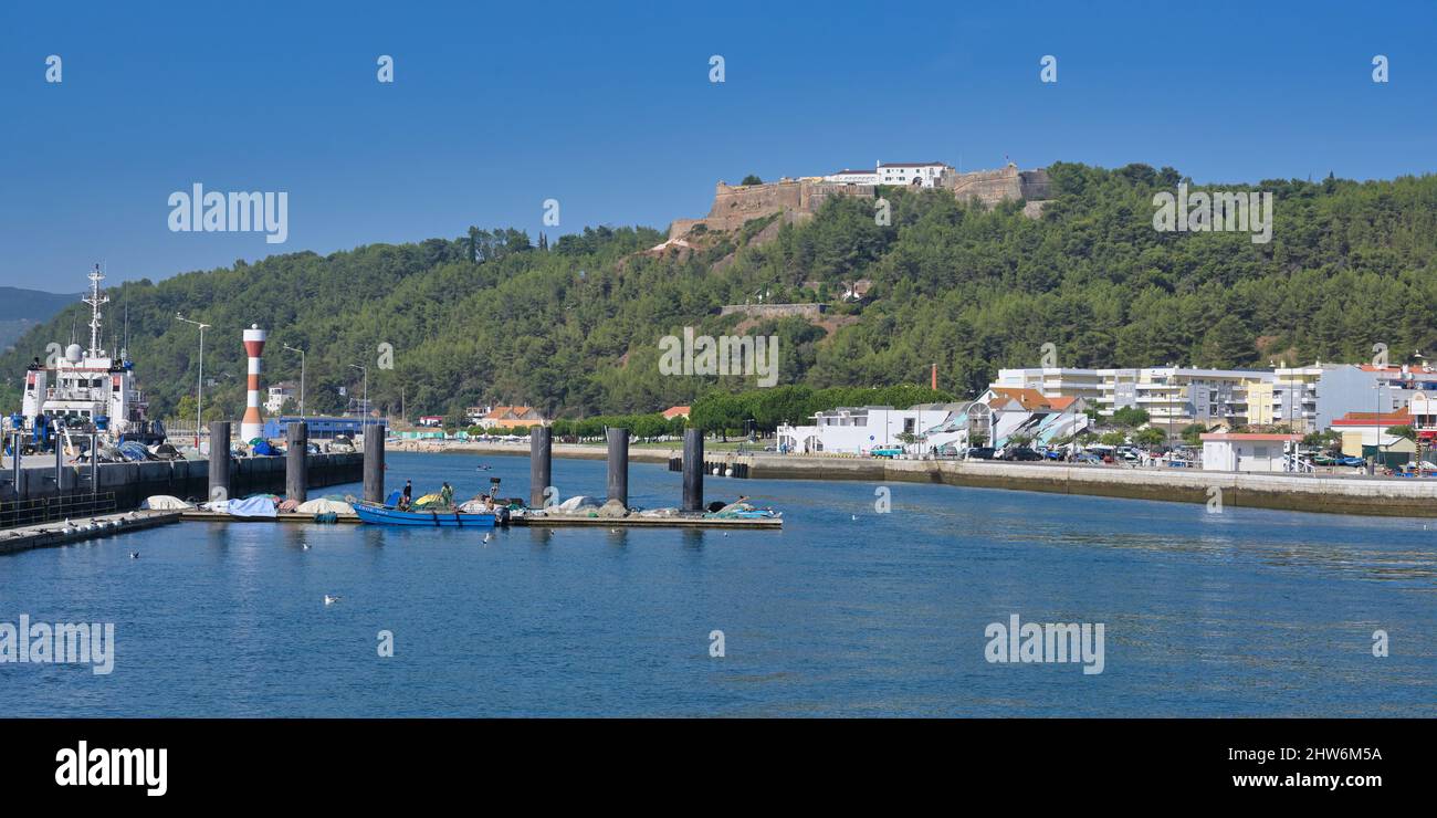Castelo de setubal hi-res stock photography and images - Alamy