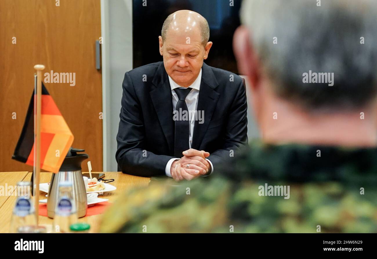 Schwielowsee, Germany. 04th Mar, 2022. Chancellor Olaf Scholz visits ...