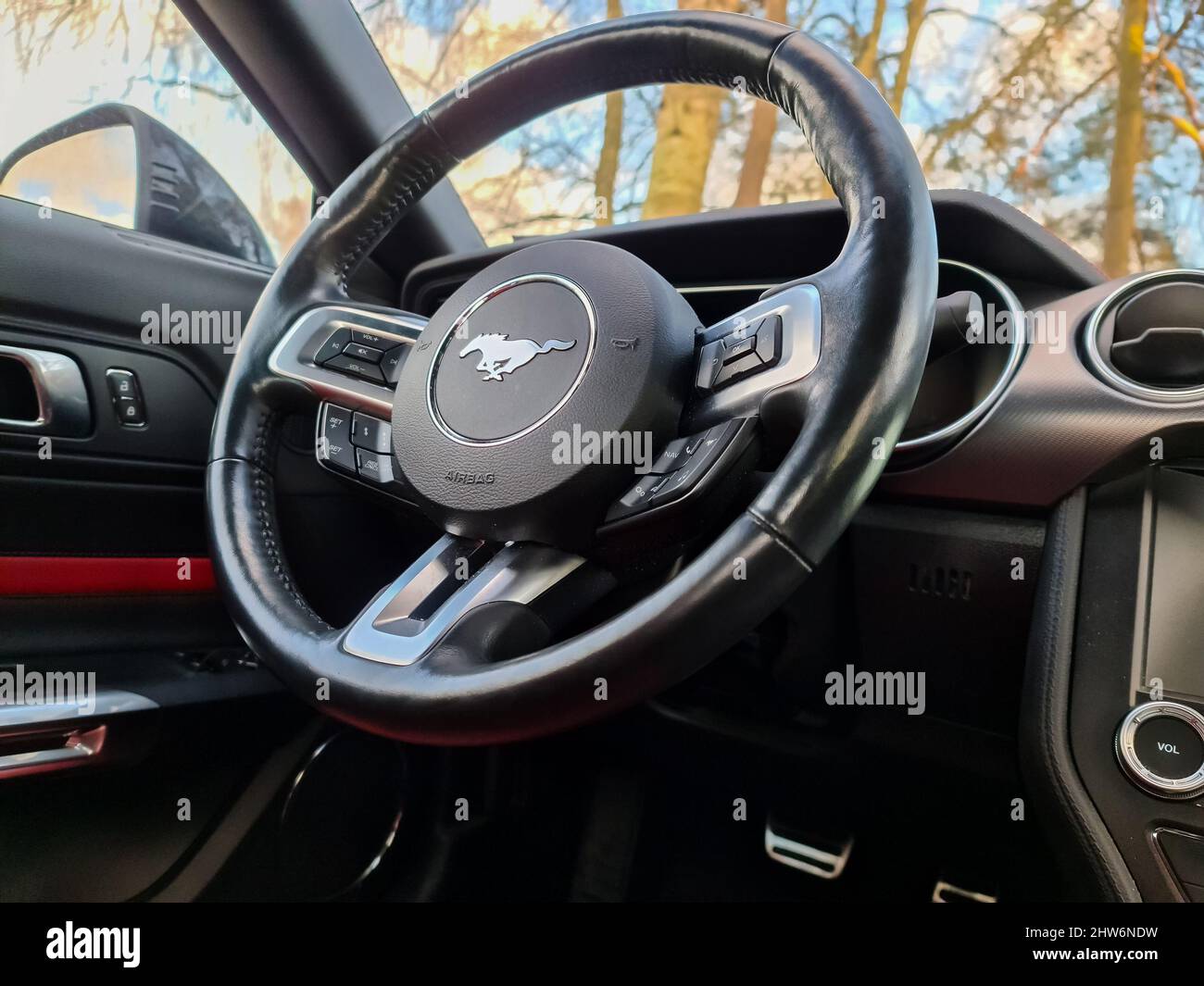 Side view of the steering wheel of the 2018 Ford Mustang model sports ...