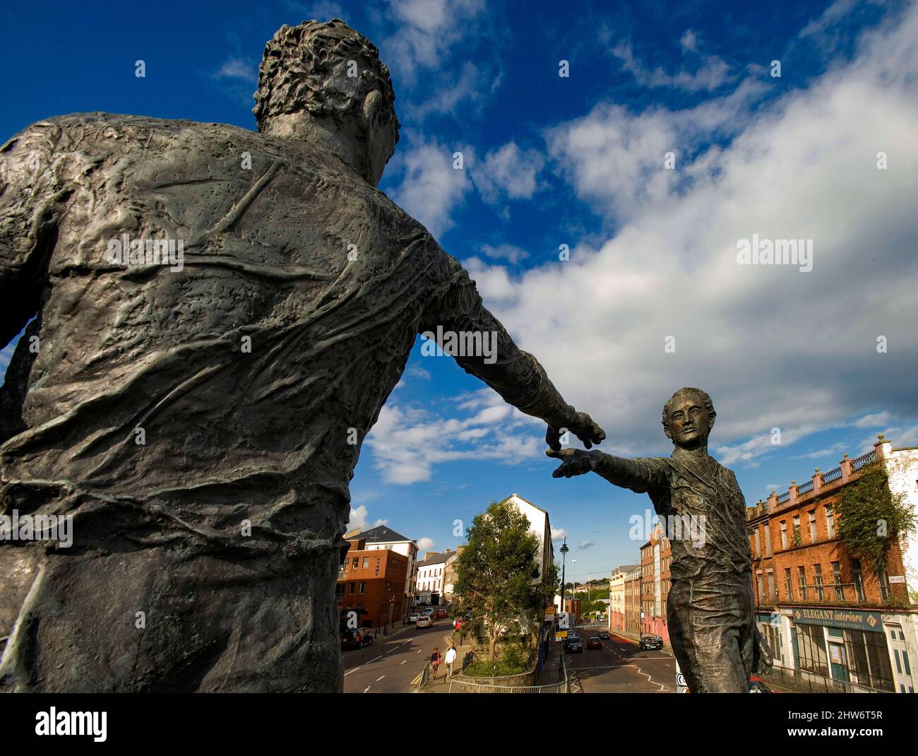 Hands Across The Divide Sculpture, Derry City, County Londonderry, Northern Ireland Stock Photo ...