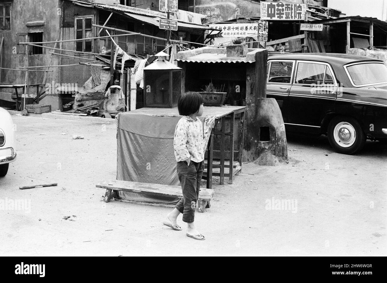 Life in 1960s Colonial Hong Kong, with a rapidly growing population of ...