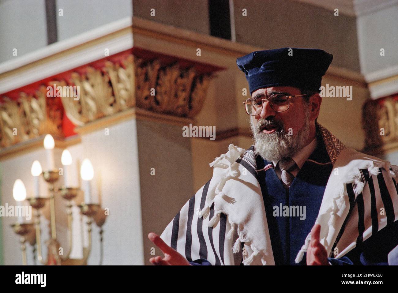 The Chief Rabbi Lord Jonathan Sacks delivers a sermon from the bimah in ...