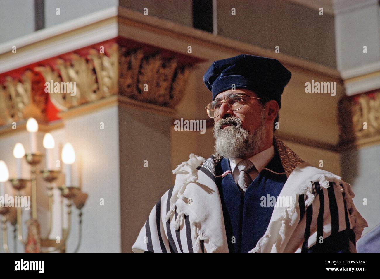 The Chief Rabbi Lord Jonathan Sacks delivers a sermon from the bimah in ...