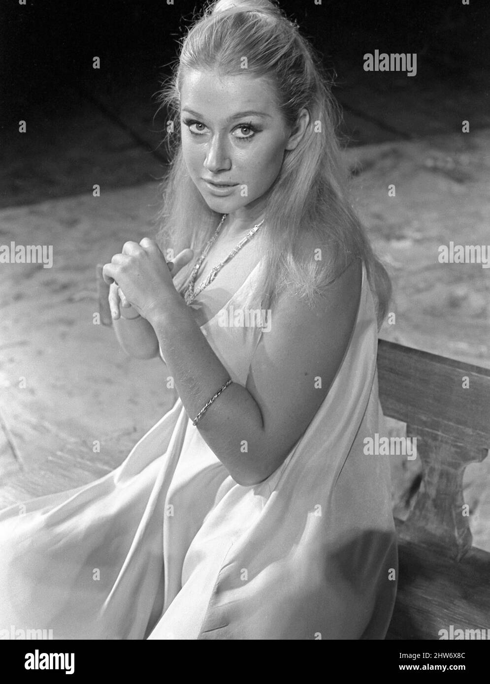 Actress Helen Mirren as Cressida, in a scene from "Troilus and Cressida ...
