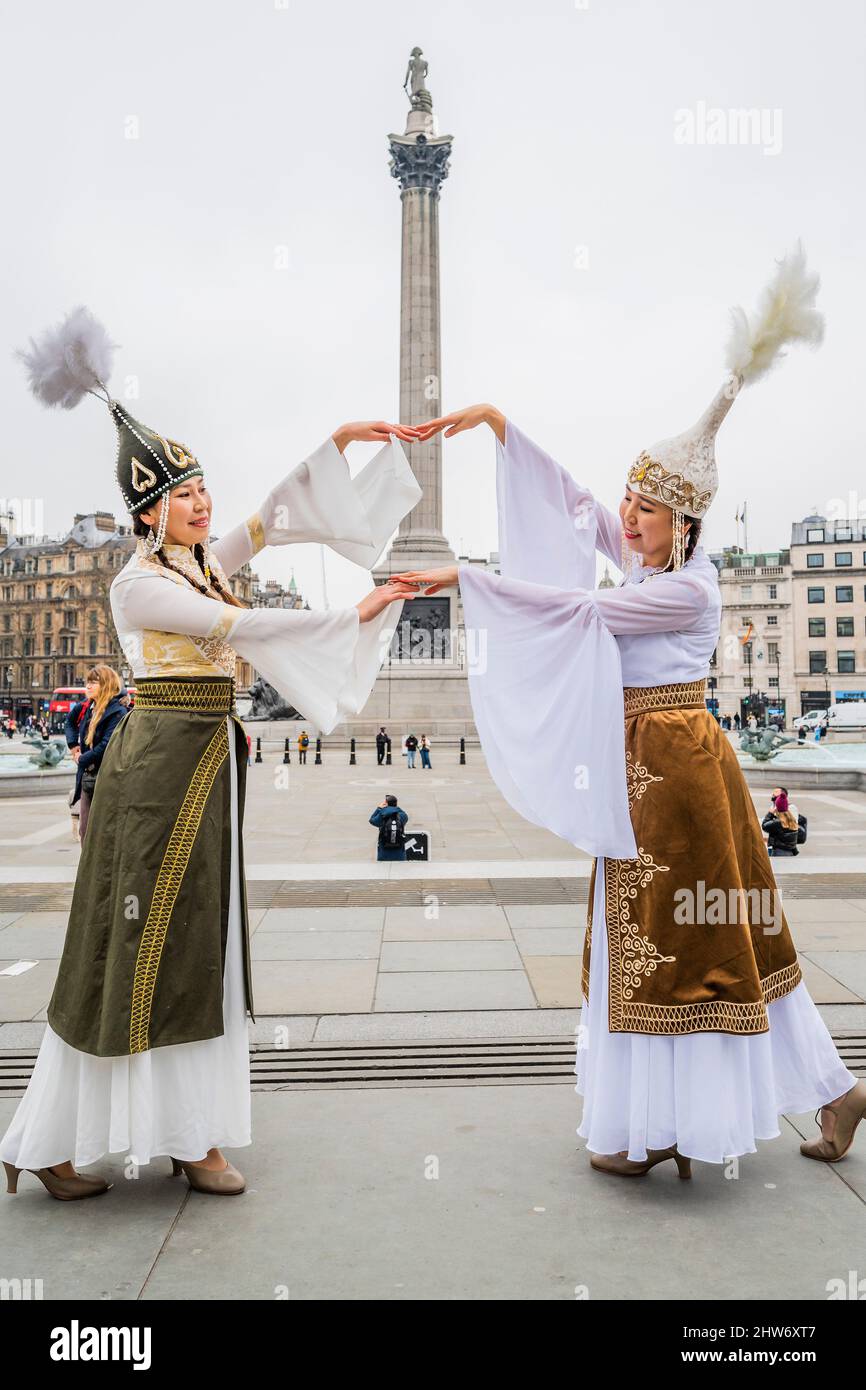 London, UK. 4th Mar, 2022. Artist Firouz Farman Farmaian has ...