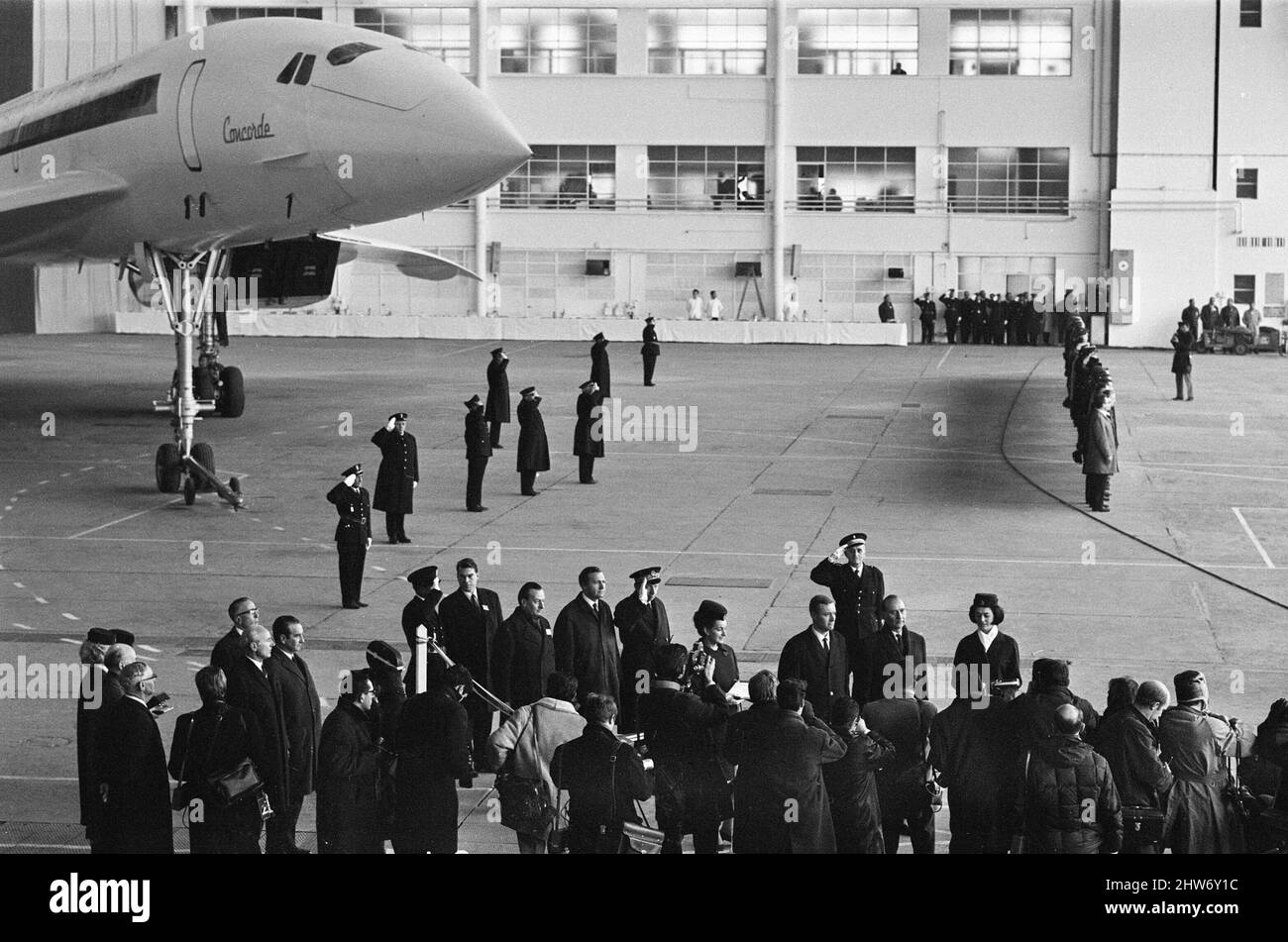 Concorde, prototype 001 makes its first official public appearance as ...