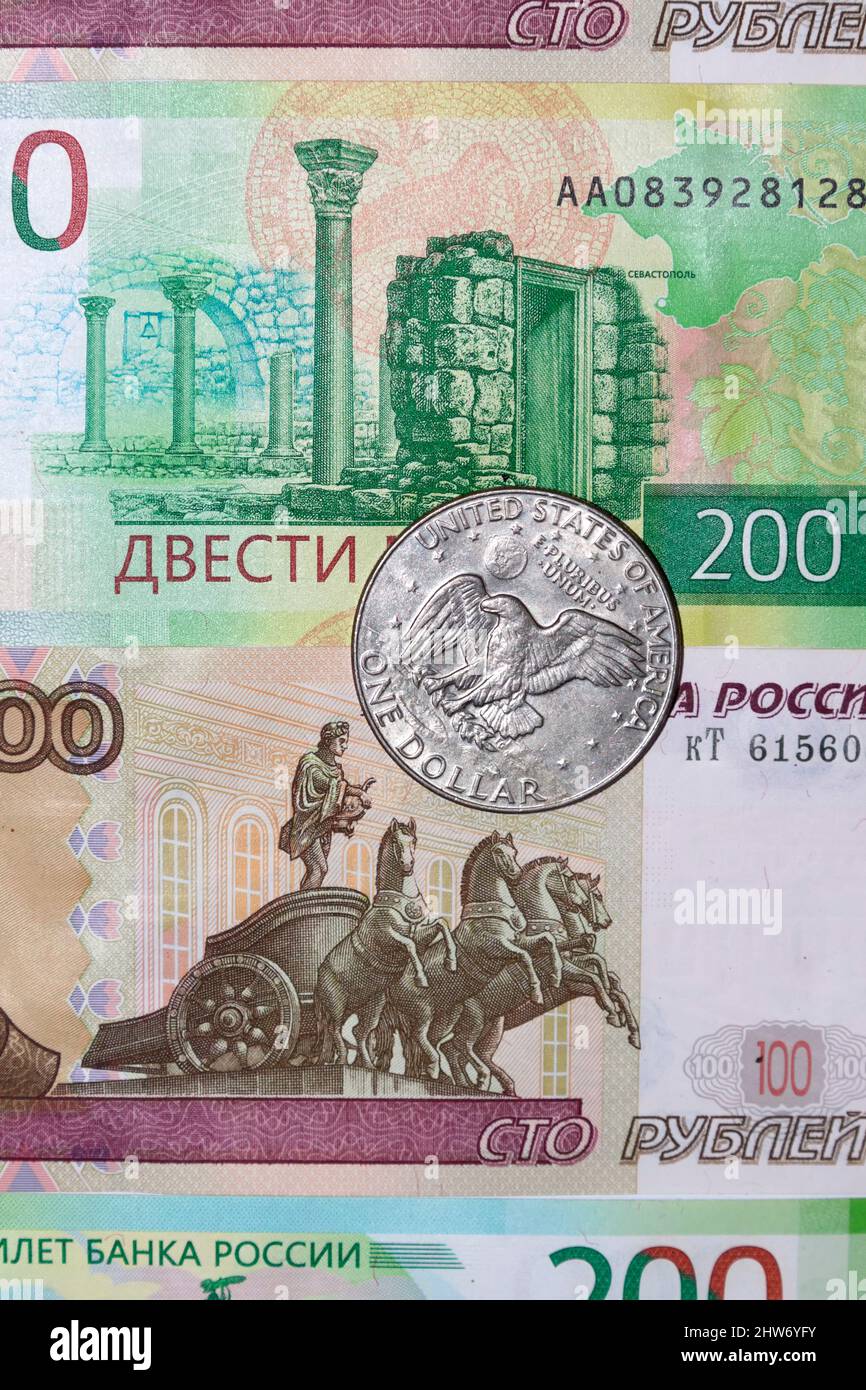 Russian bank notes 200 hi-res stock photography and images - Alamy