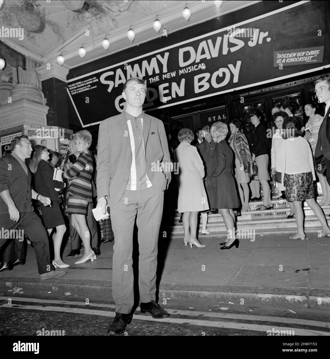 The detective 1968 hi-res stock photography and images - Alamy