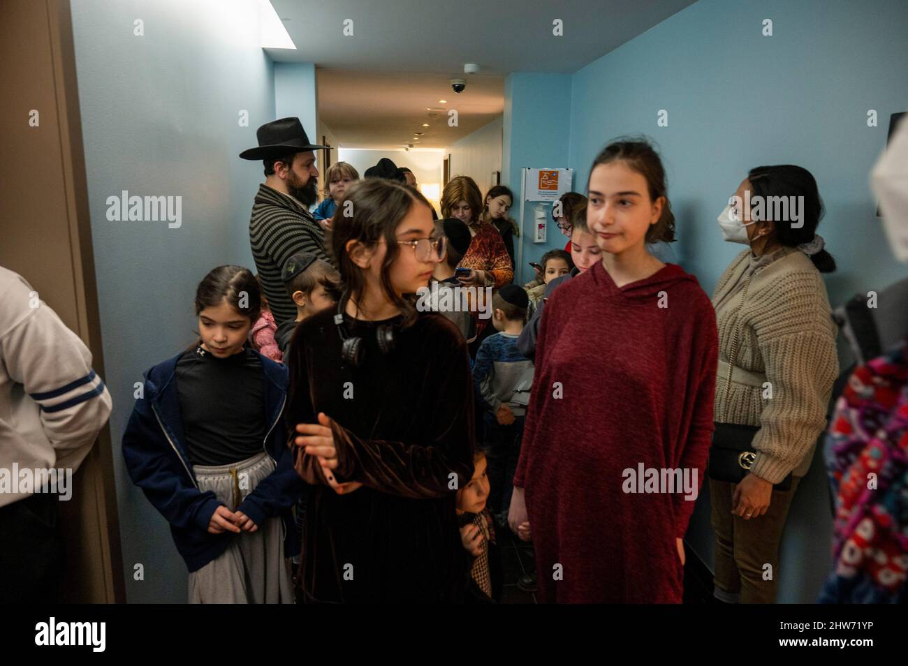 Berlin, Germany. 04th Mar, 2022. Refugee children from Odessa stand in ...