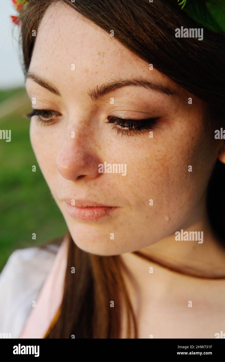 Tear drop on the cheek hi-res stock photography and images - Alamy